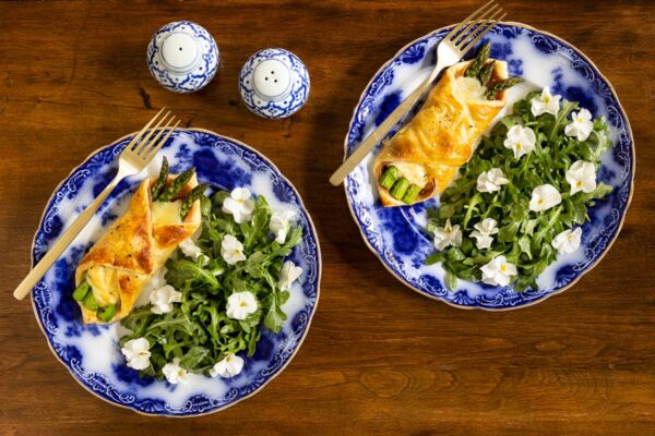 Honey-Glazed Asparagus Prosciutto Puff Pastry Wraps - The Café Sucre Farine