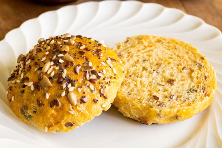 No-Knead Scandinavian Seeded Carrot Rolls - The Café Sucre Farine
