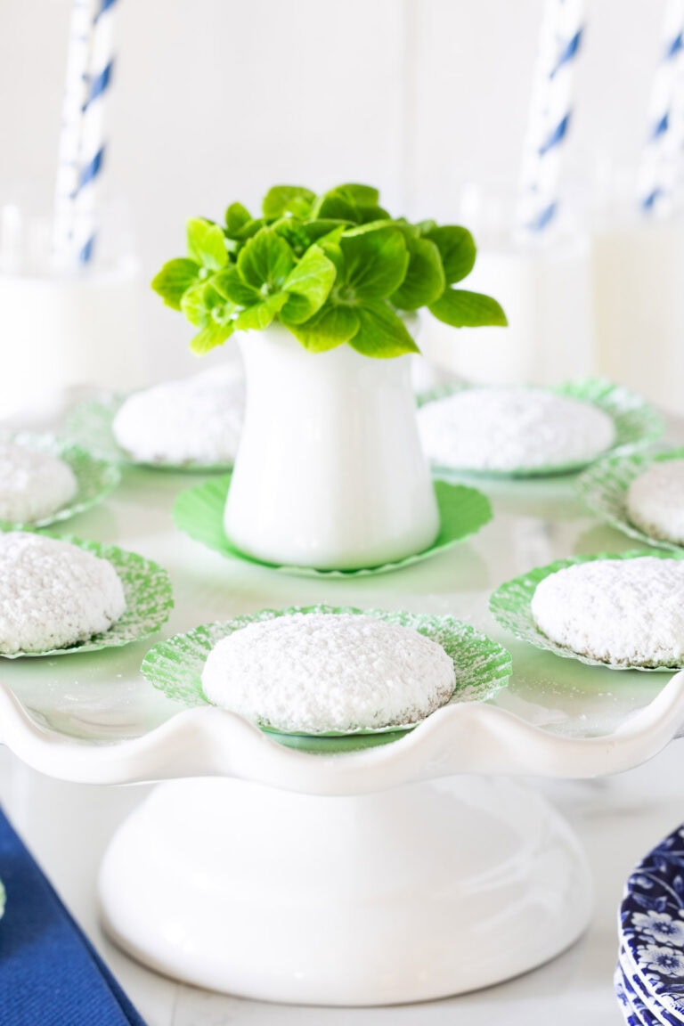 15 Easy, Delicious Recipe Ideas to Take to a Friend in Need - The Café ...