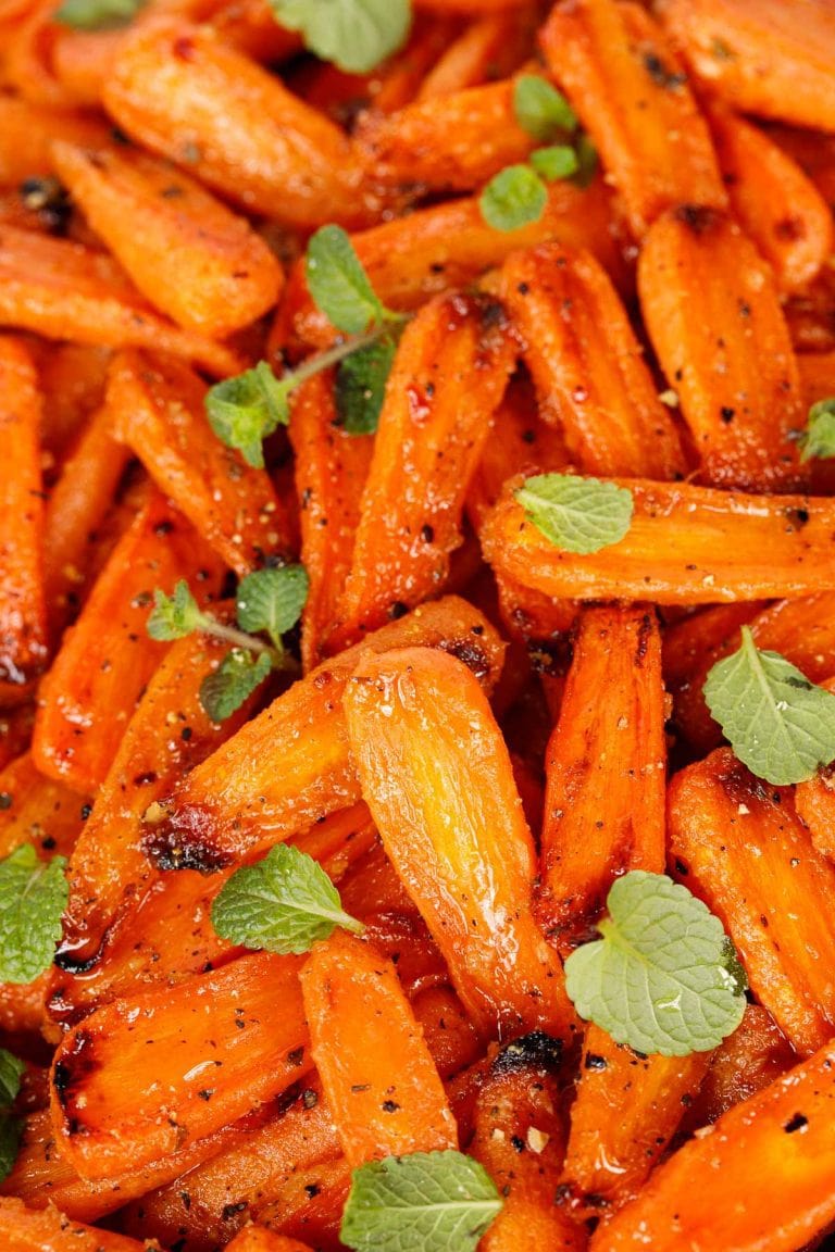 Honey Ginger Charred Carrots - The Café Sucre Farine